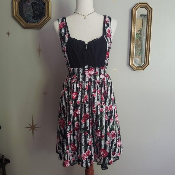 Hot Topic | Dresses | Gothic Milkmaid Dress Hot Topic Medium Corset ...